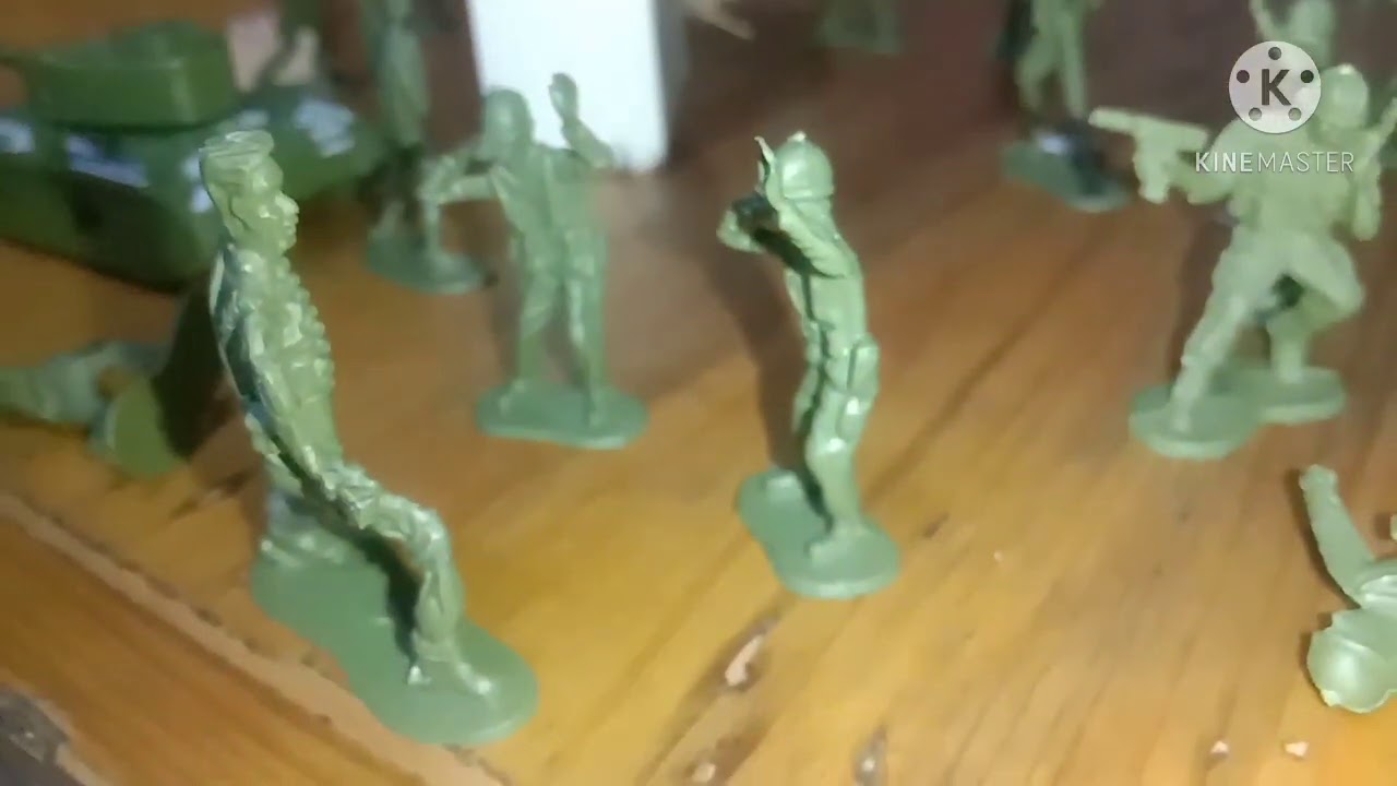 Army men: green attack to base of tan - YouTube