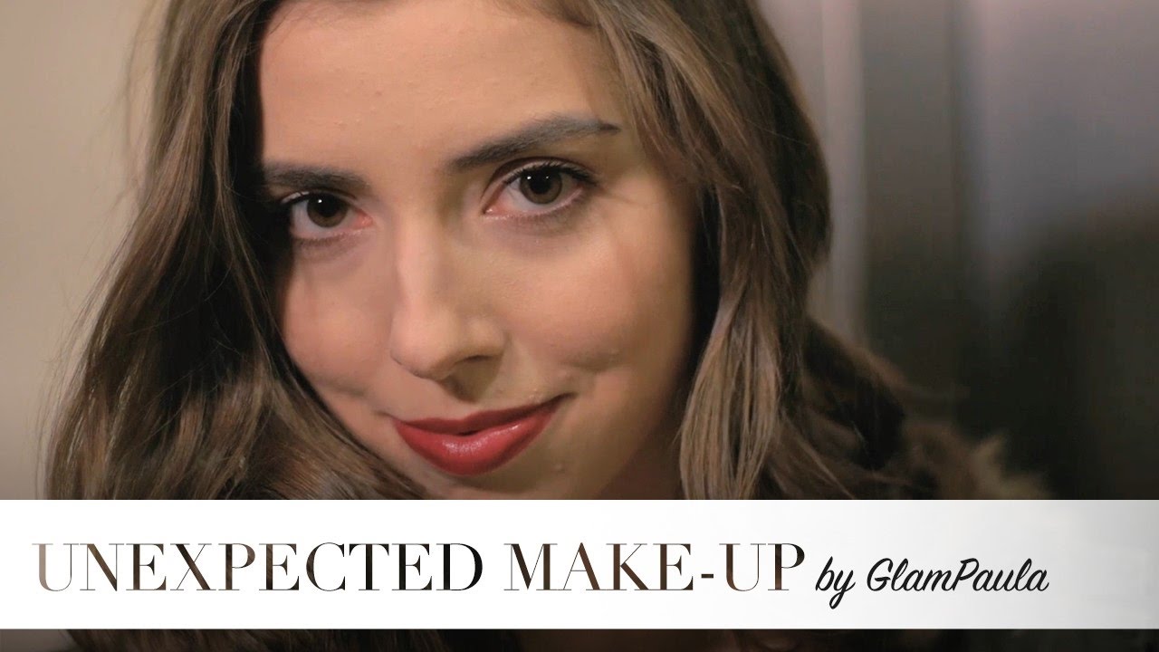 GlamPaula robi makijaż w windzie! - Unexpected MakeUp #1 - YouTube