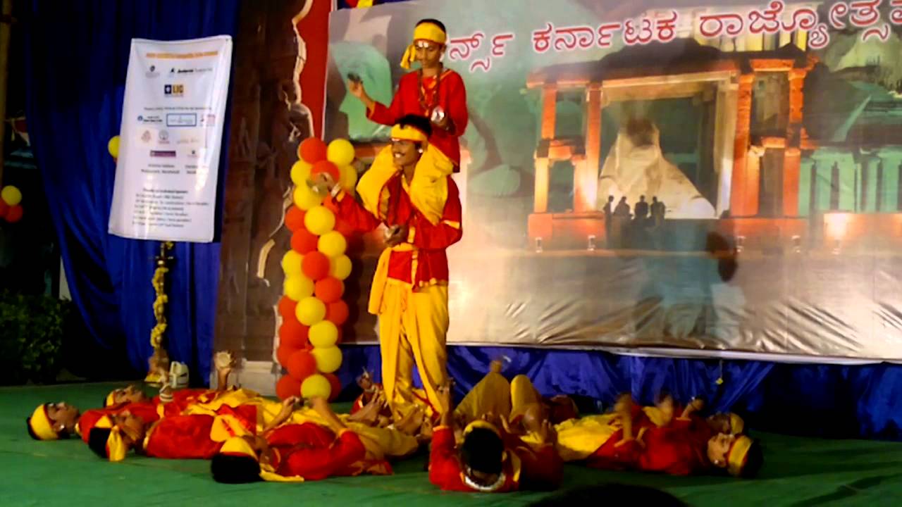 'Kamsali' a folk dance of Karnataka - YouTube
