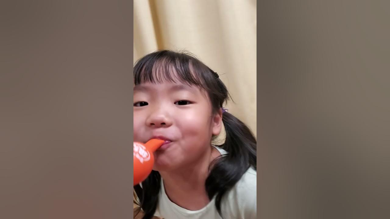 風船を初めて膨らませてみました Youtube
