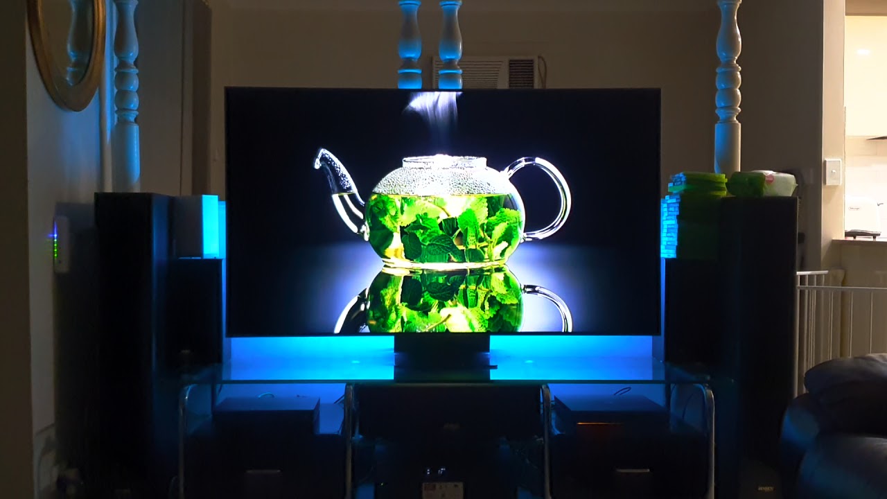 LG Oled Demo playing on Samsung 65" Q90R - YouTube
