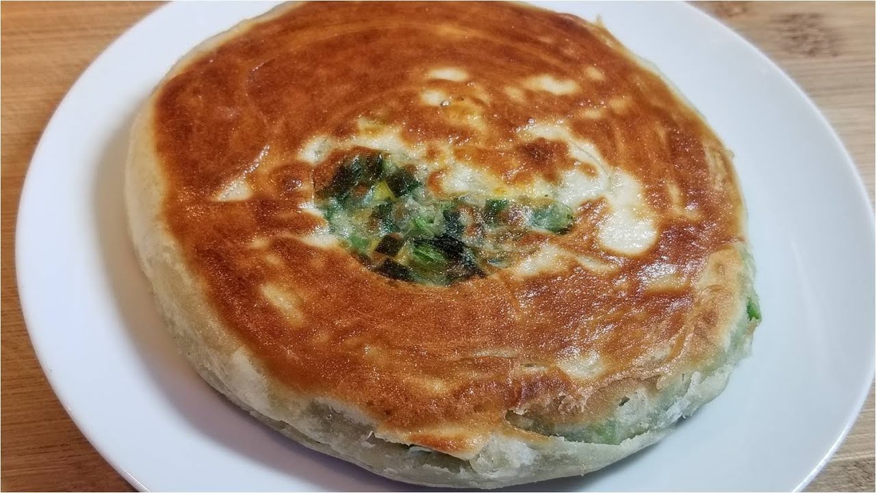 Chives and tofu pastry 韭菜豆腐炸馍 - YouTube