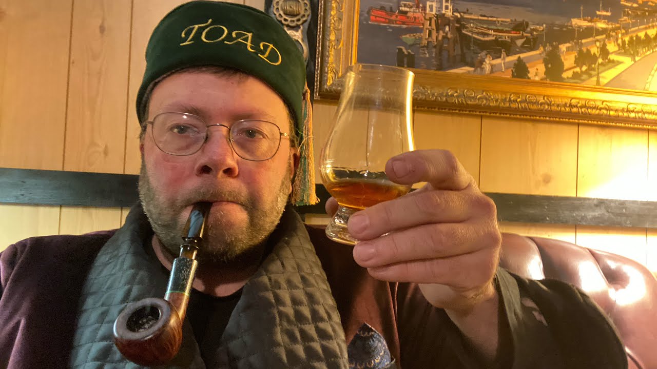 A Saturday Night Toad - Neighbors part 2 - YouTube