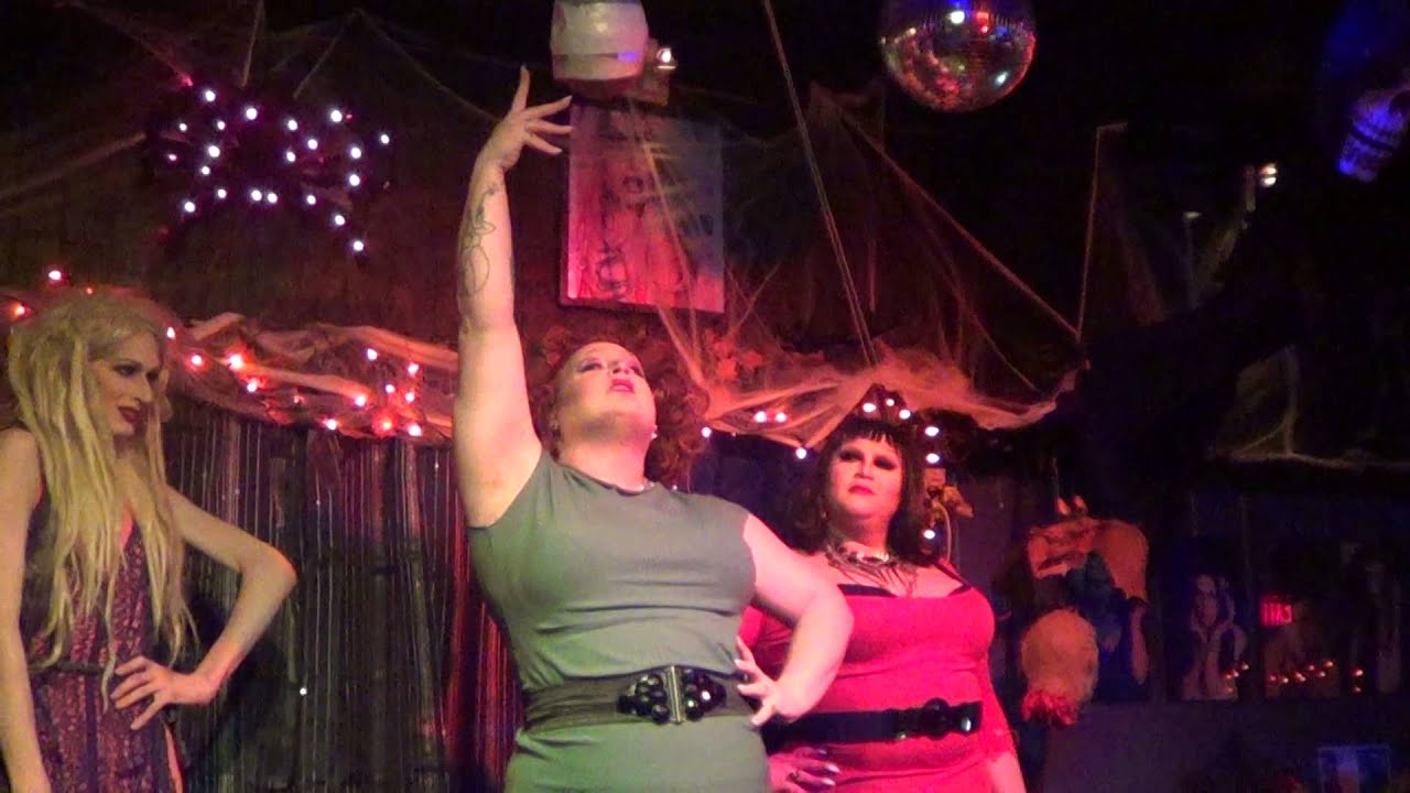 Annual Blue Moon Halloween Drag Show 2014 010 - YouTube