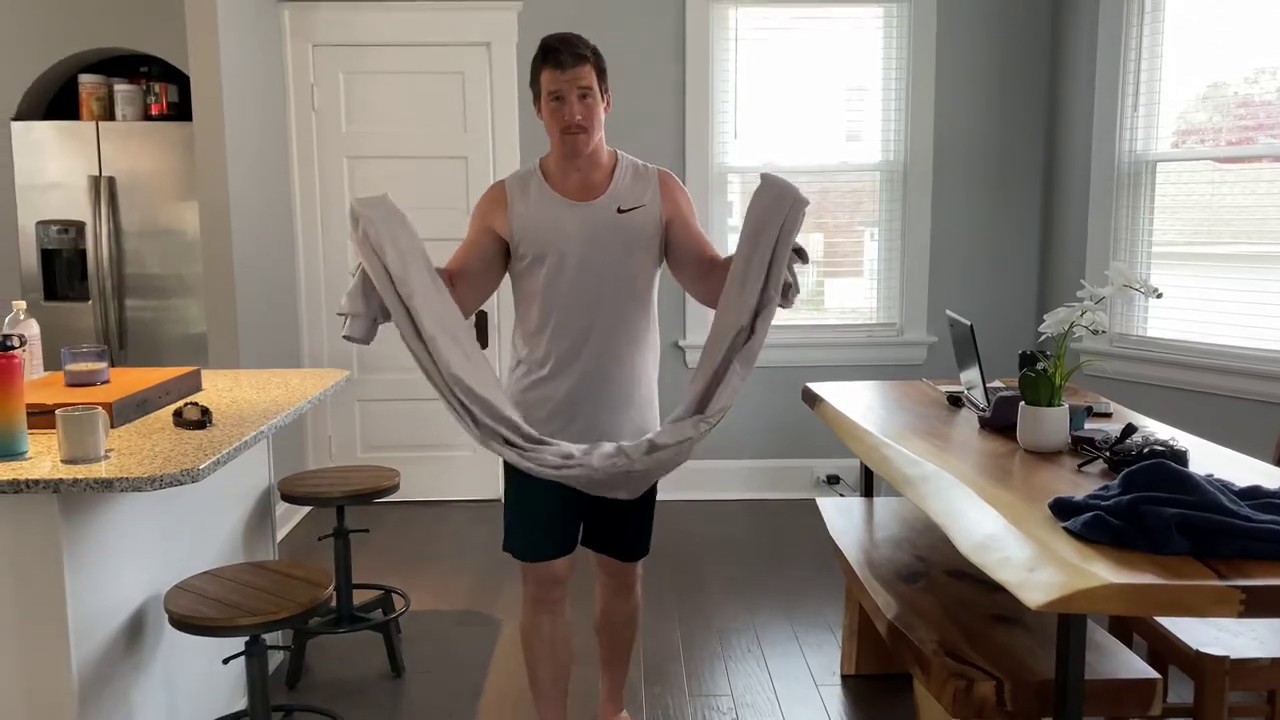 Isometric Towel Deadlift - NO WEIGHTS NEEDED TO BUILD A STRONGER ...