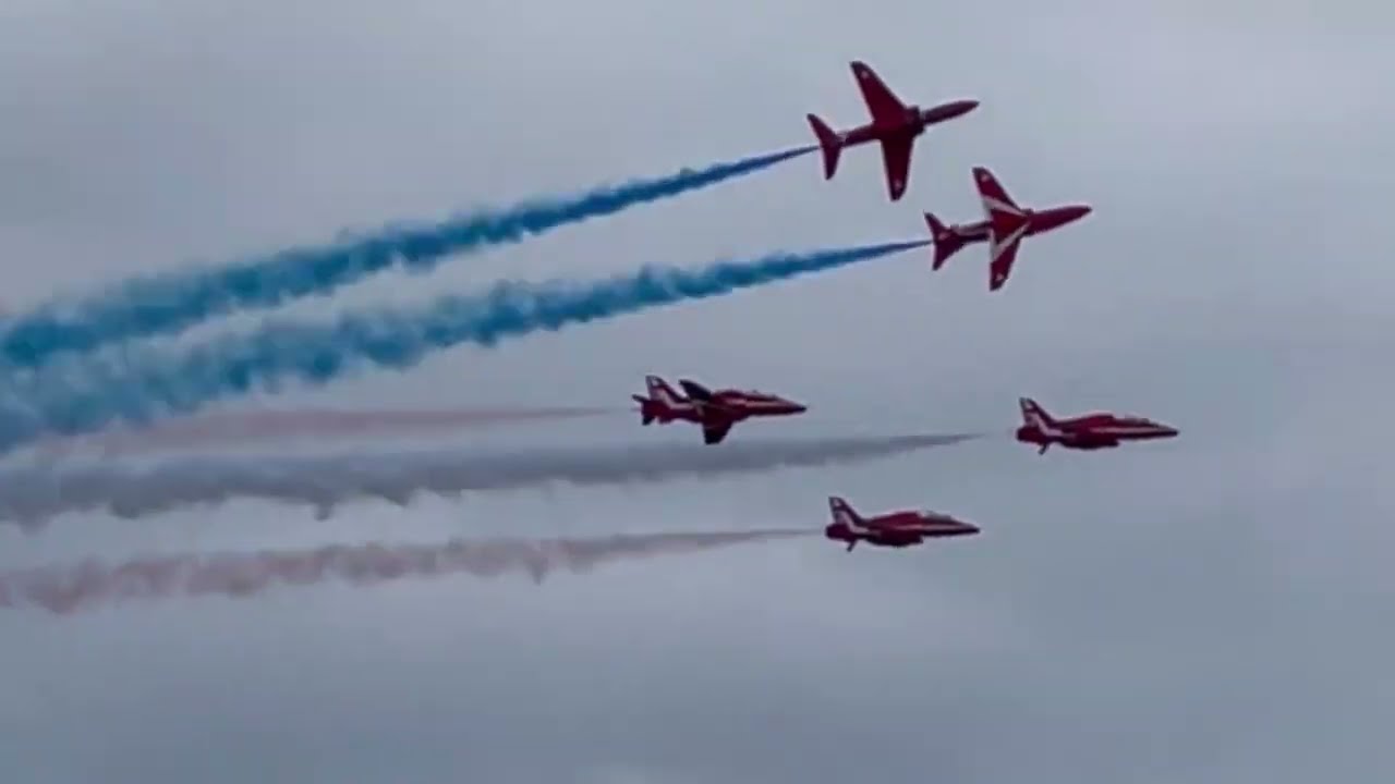 I couldn’t stop screaming this Live Air Show that was Amazing I watched ...
