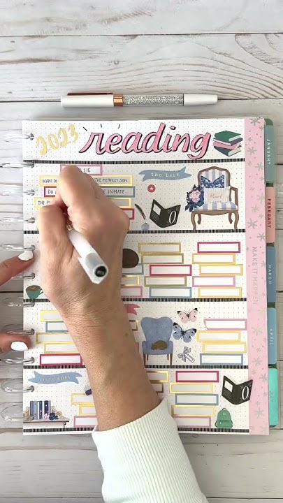 Filling Out My Happy Planner Reading Tracker - YouTube