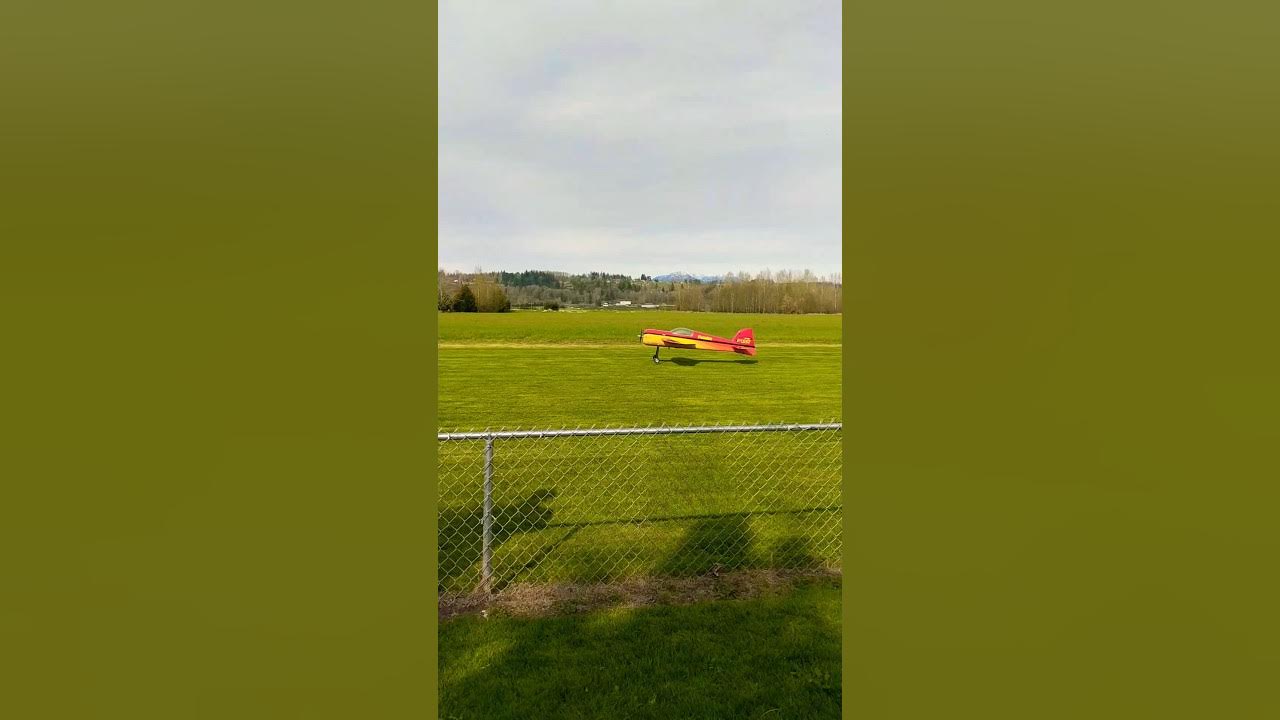 200cc 4 cylinder Desert Aircraft / CARF-Models 3.3 meter Yak-55SP / landing - YouTube