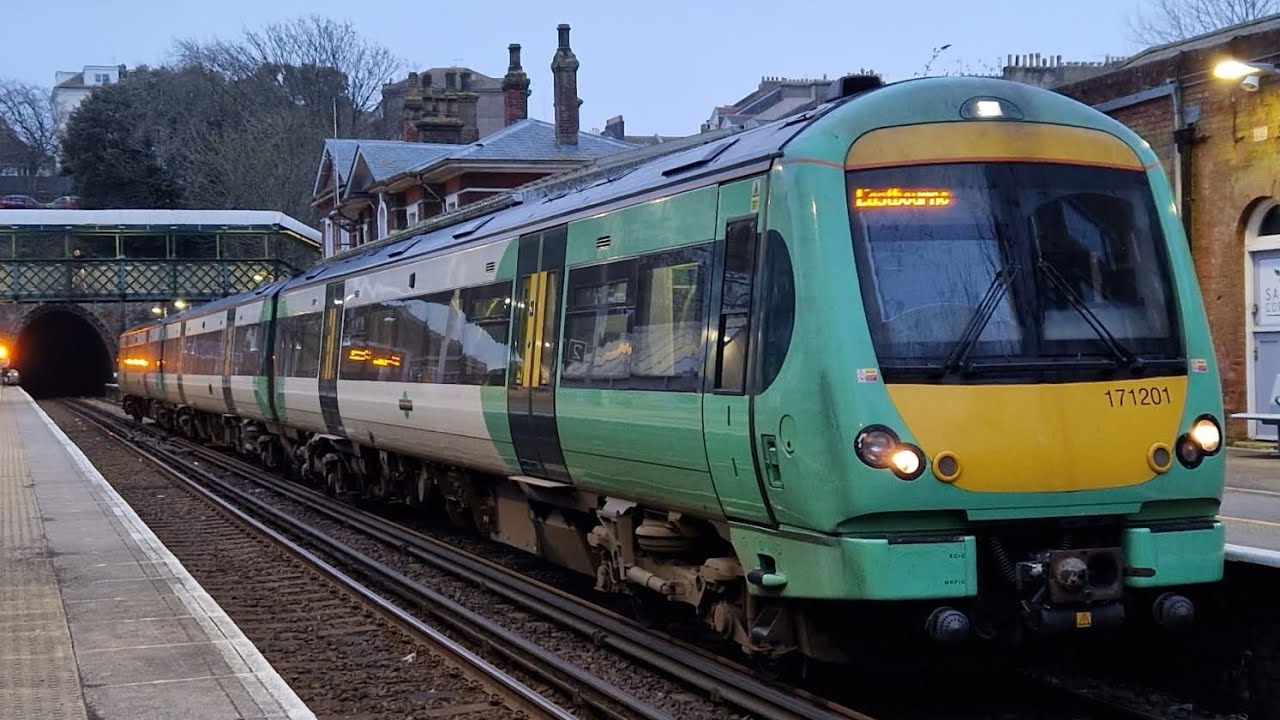 Class 171(201) At St Leonards Warrior Square - 18/2/2023 - YouTube