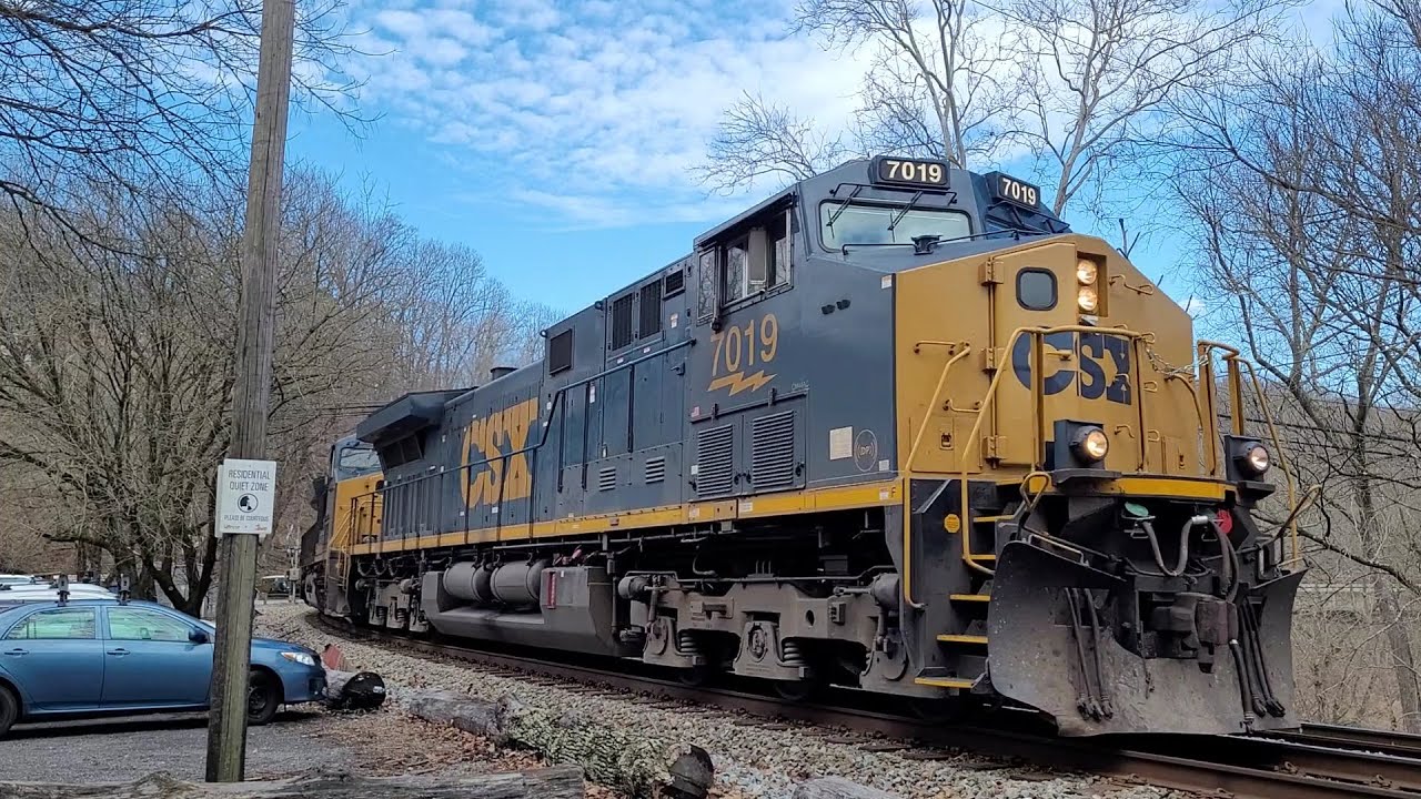 A CM44 Leads C782 Past Woodstock Road - YouTube