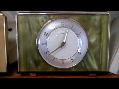 Battery clock collection from mechanical to quartz - YouTube