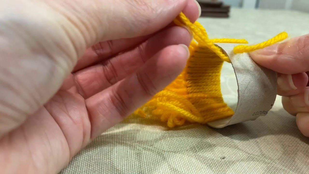 Artizan Crafty Corner #65: Mini Bobble Hat - YouTube