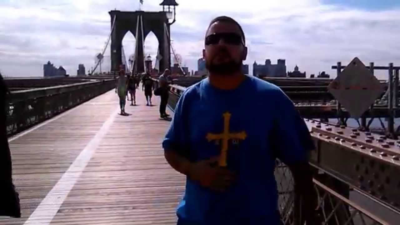 MC ARIS - A CORAZÓN ABIERTO (VIDEOCLIP) - YouTube