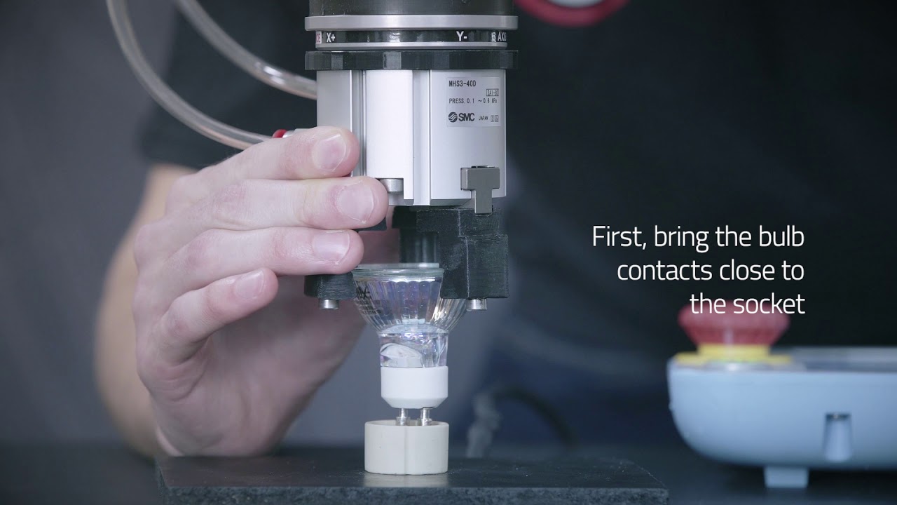 OptoForce robotic Fix and Rotate application — for Bayonet mounts - YouTube