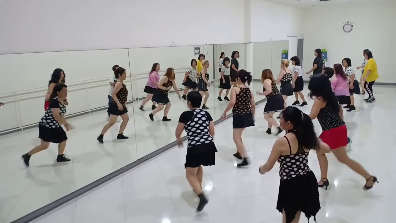 The Git Up - Line Dance (Wandy Uld Bgr) - YouTube