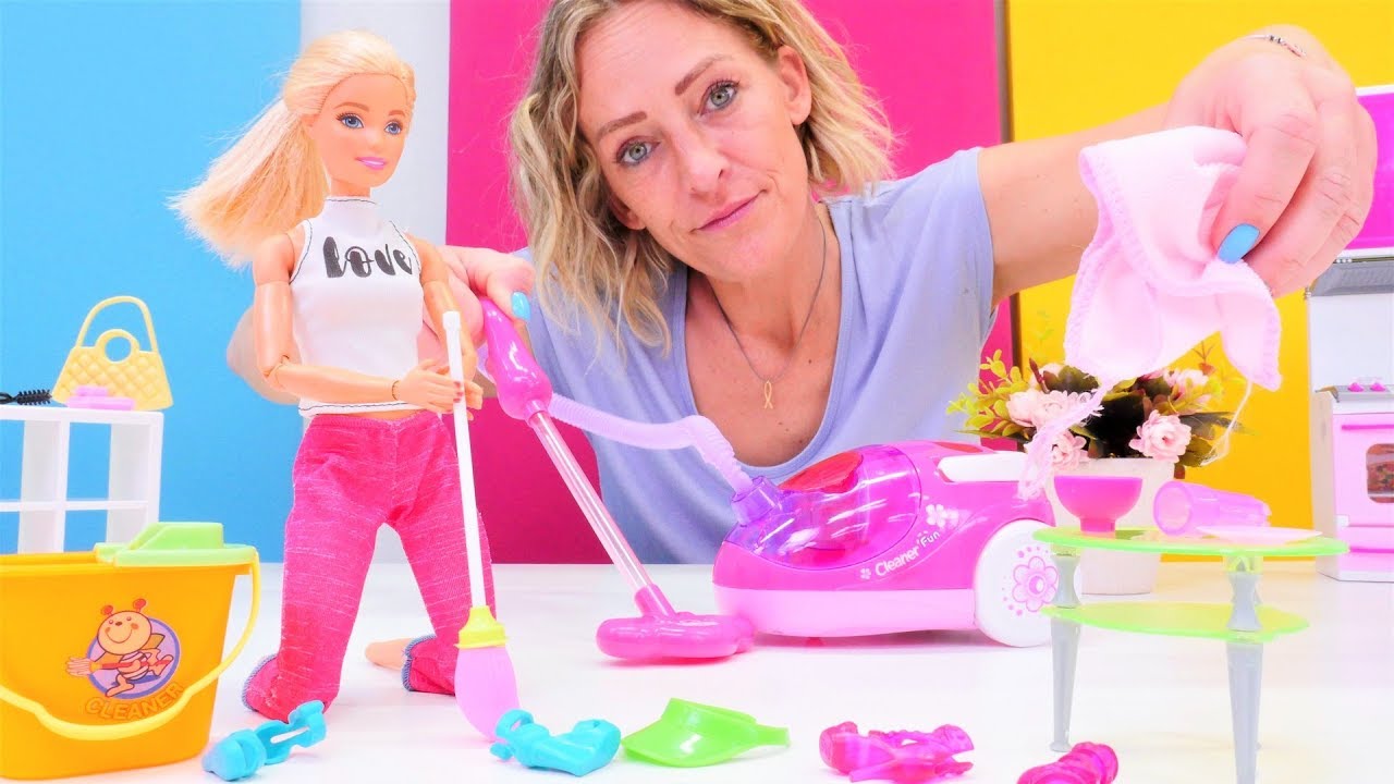 Spielspaß Mit Puppen Barbie Und Nicole Machen Frühjahrsputz Spielzeugvideo Für Kinder Youtube