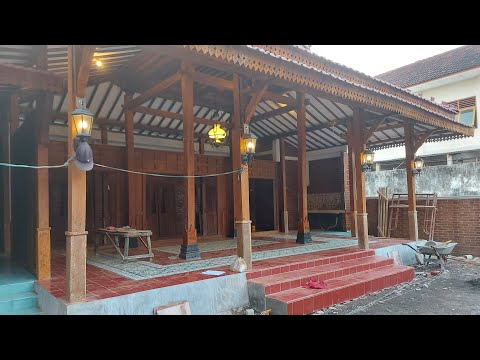 Suasana Pendopo Joglo dan Limasan menjelang petang memang keren