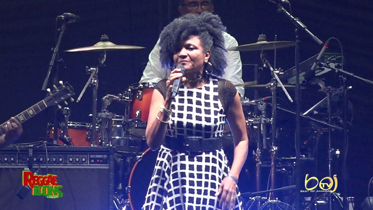 CARLENE DAVIS AT REGGAE ICONS CONCERT 2018 - HONOURING DENNIS BROWN ...