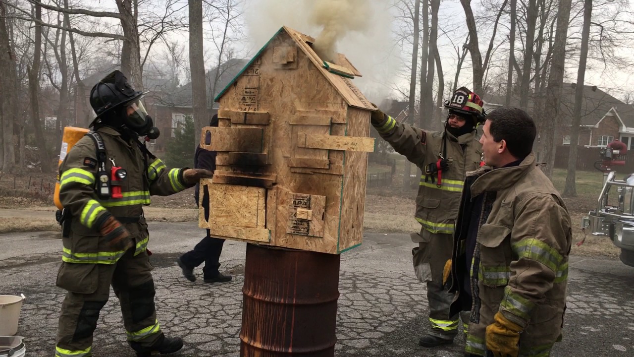 Palmer House Fire Behavior - YouTube