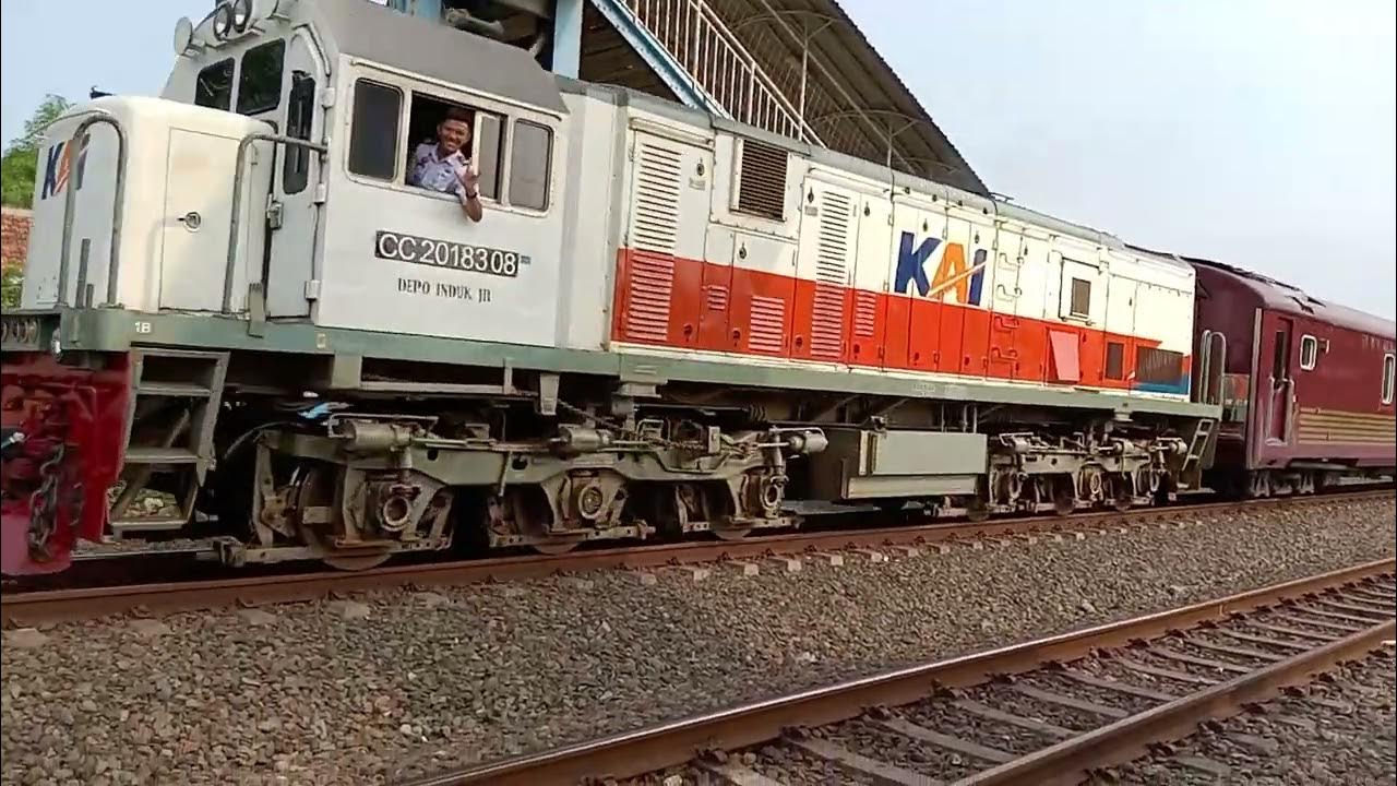 Railroad Crossing ||| Hunting Kereta Api || KA Bogowonto + Priority ...