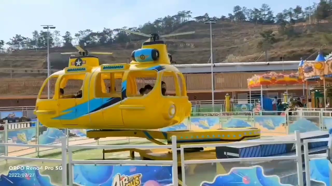 Tandem Rotor Helicopter - Amusement Rides - YouTube