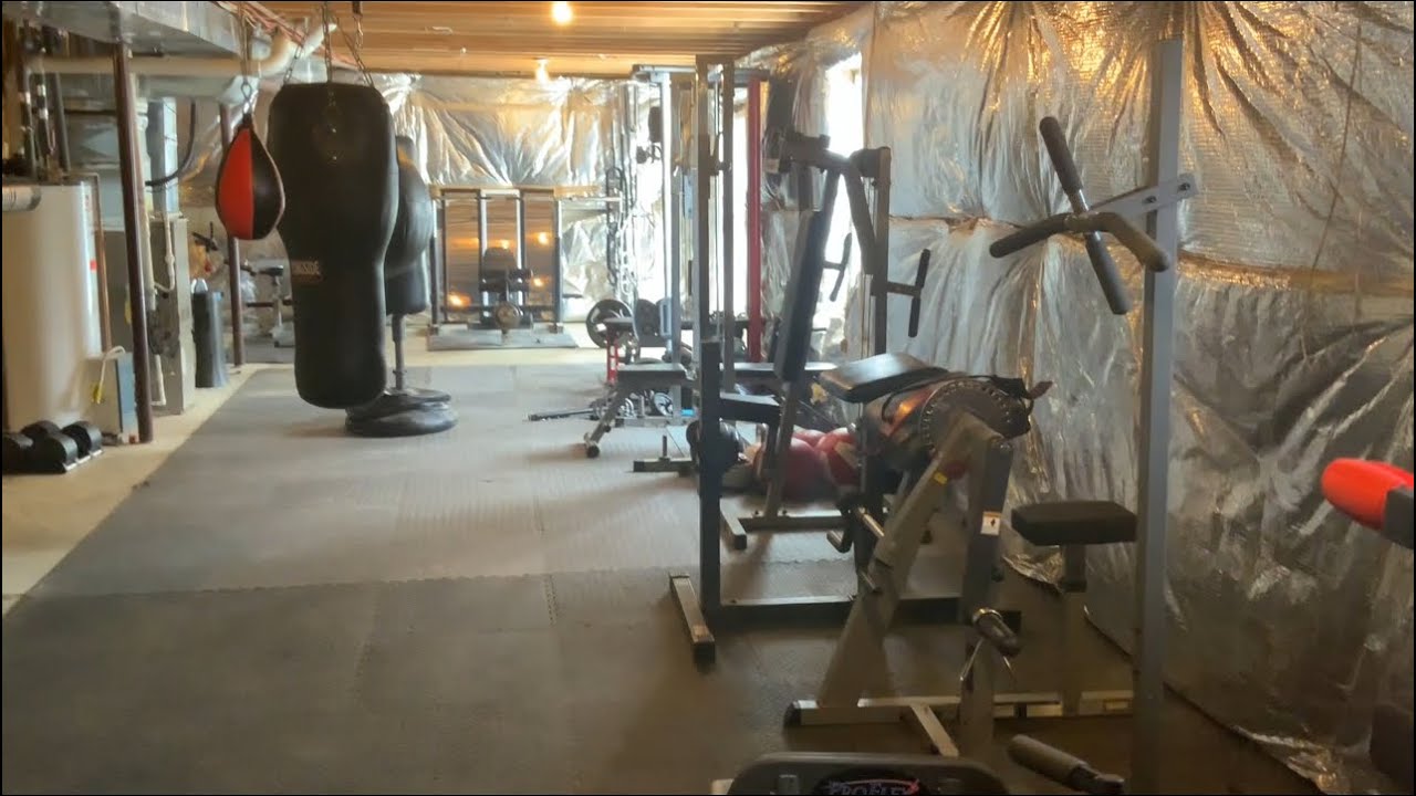 (GOLDS GYM TOP TRAINER) TRUE TRANSFORMATIVE FITNESS GYM TOUR ...