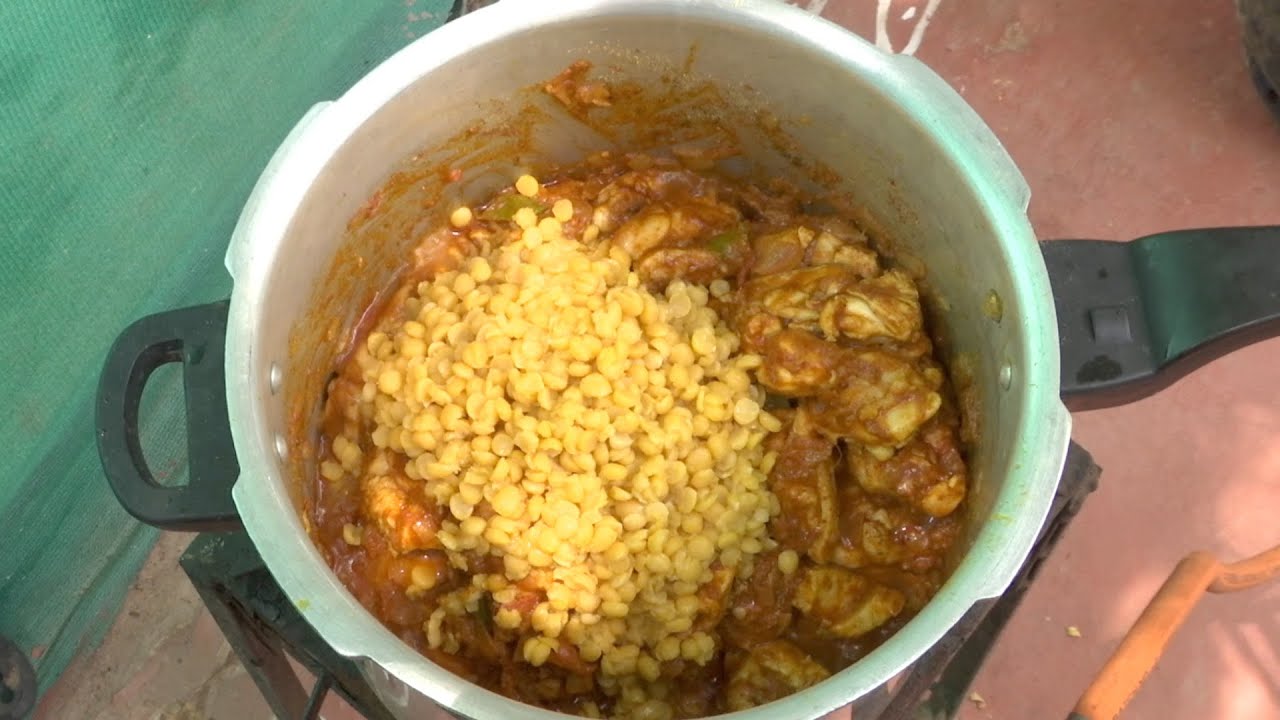 Chicken Dalcha Recipe | Street Food Tv - YouTube