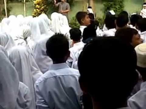 UST AANG MUSLIH... Motifasi sodaqoh ...(saat memimpin upacara bendera ...