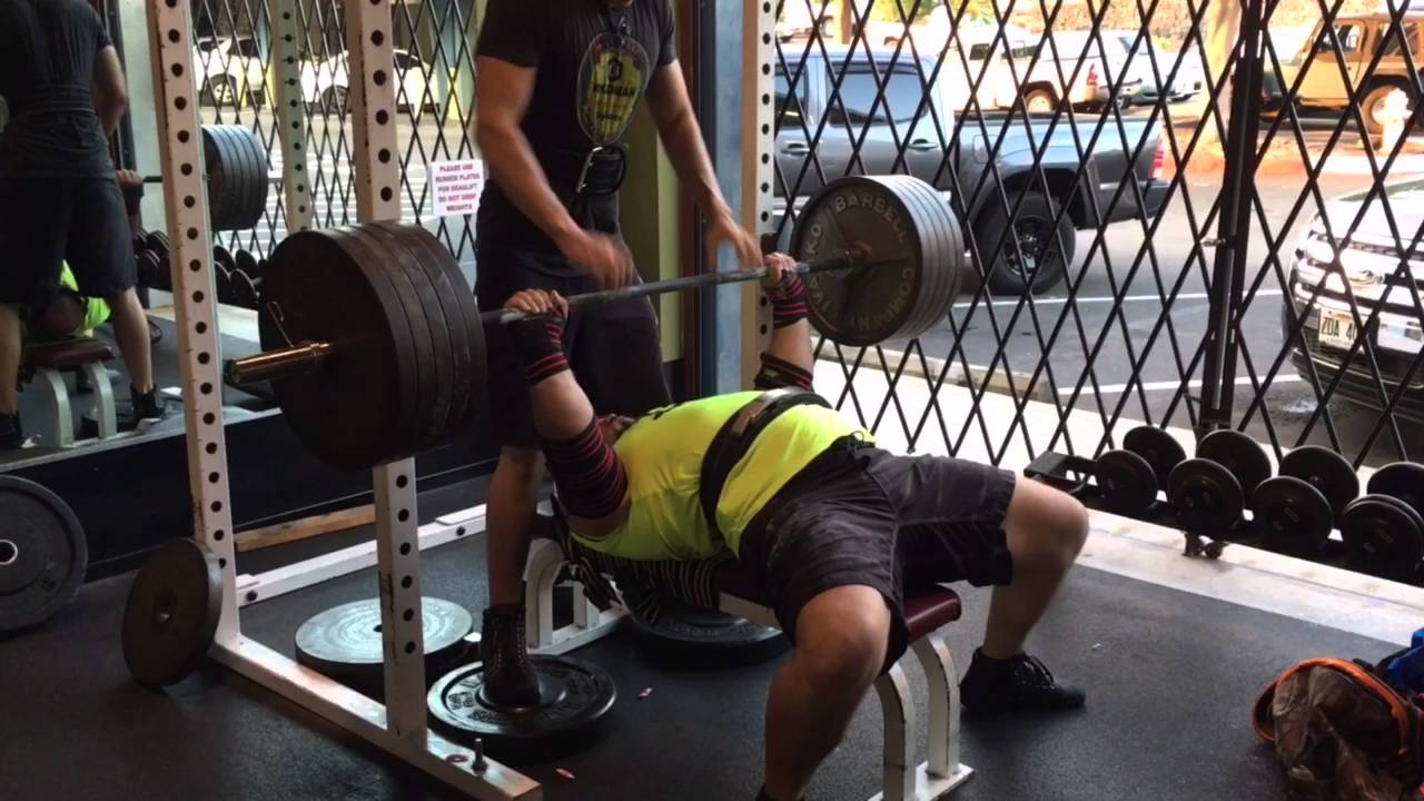 495x2 Bench Press attempt - YouTube