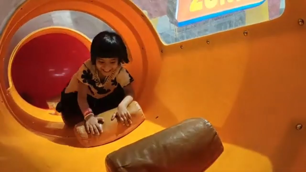 Dlf Mall of India Playzone Fun with Ilisha | Princess Ilisha - YouTube