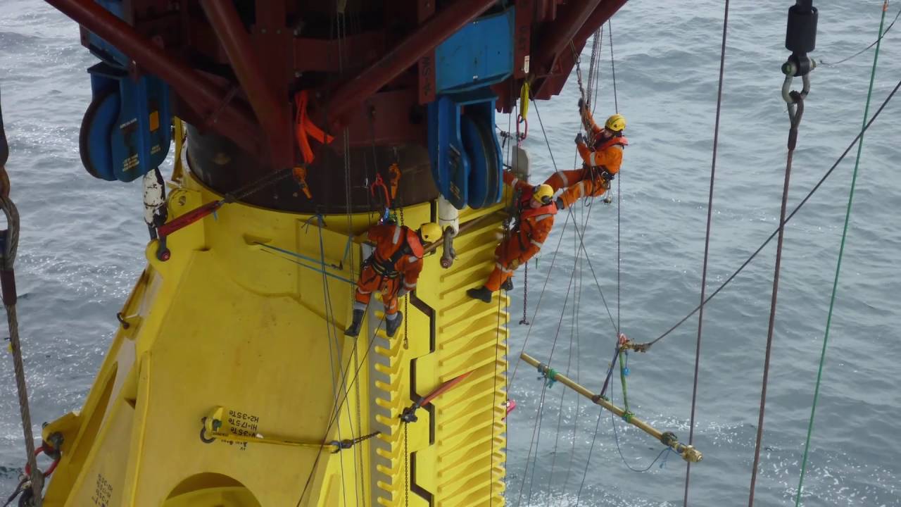 Multi-disciplined rope access - YouTube