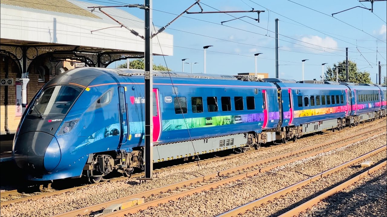 Hull Trains Azuma Paragon 802303 At Retford From Hull To London KC ...