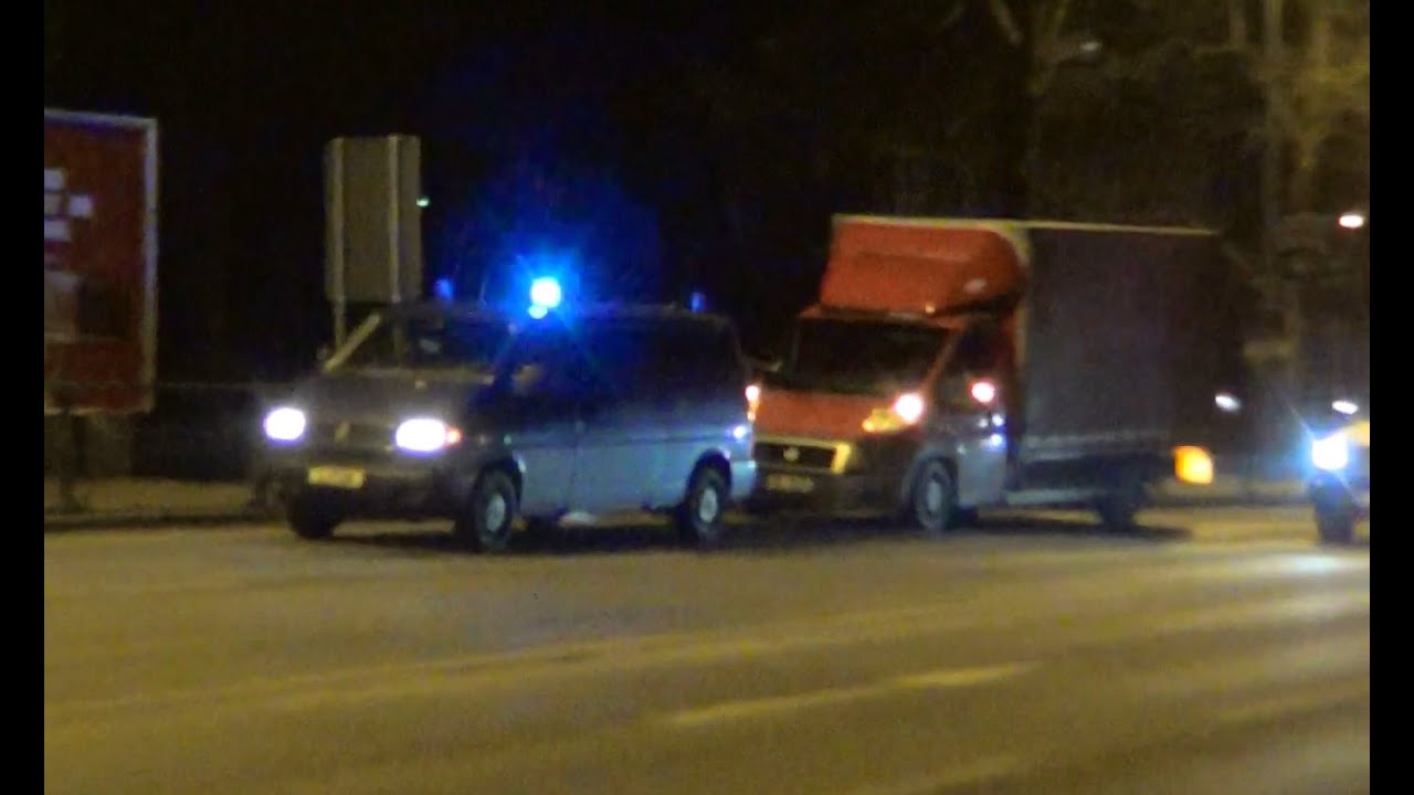 German police - unsafe traffic stop | How a safe traffic stop should ...