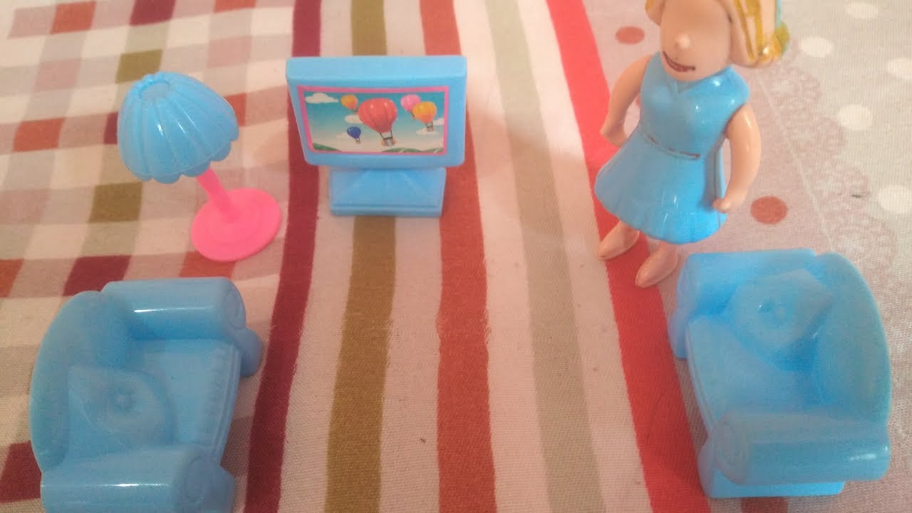 GIRL WITH TV "Princess Playtime TV: Adventures with free time" - YouTube