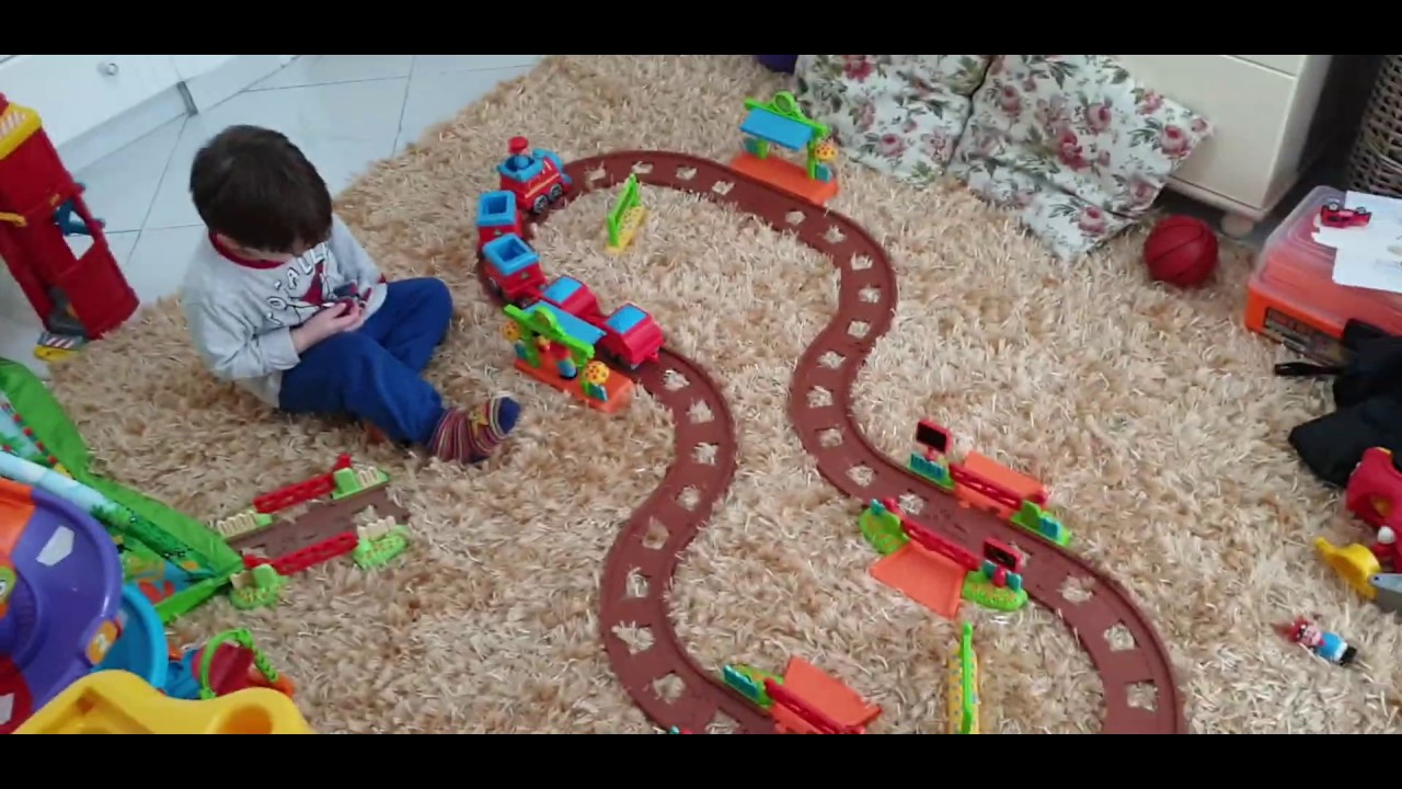Happyland Train Set By Early Learning Centre - YouTube