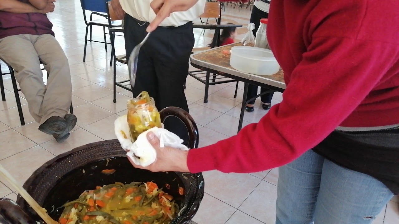 Chiles en conserva 06 - YouTube