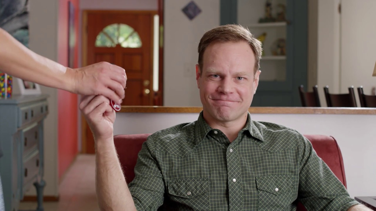 SAM HEYN: ACTOR - D&E Mitsubishi: Easy Chair - YouTube