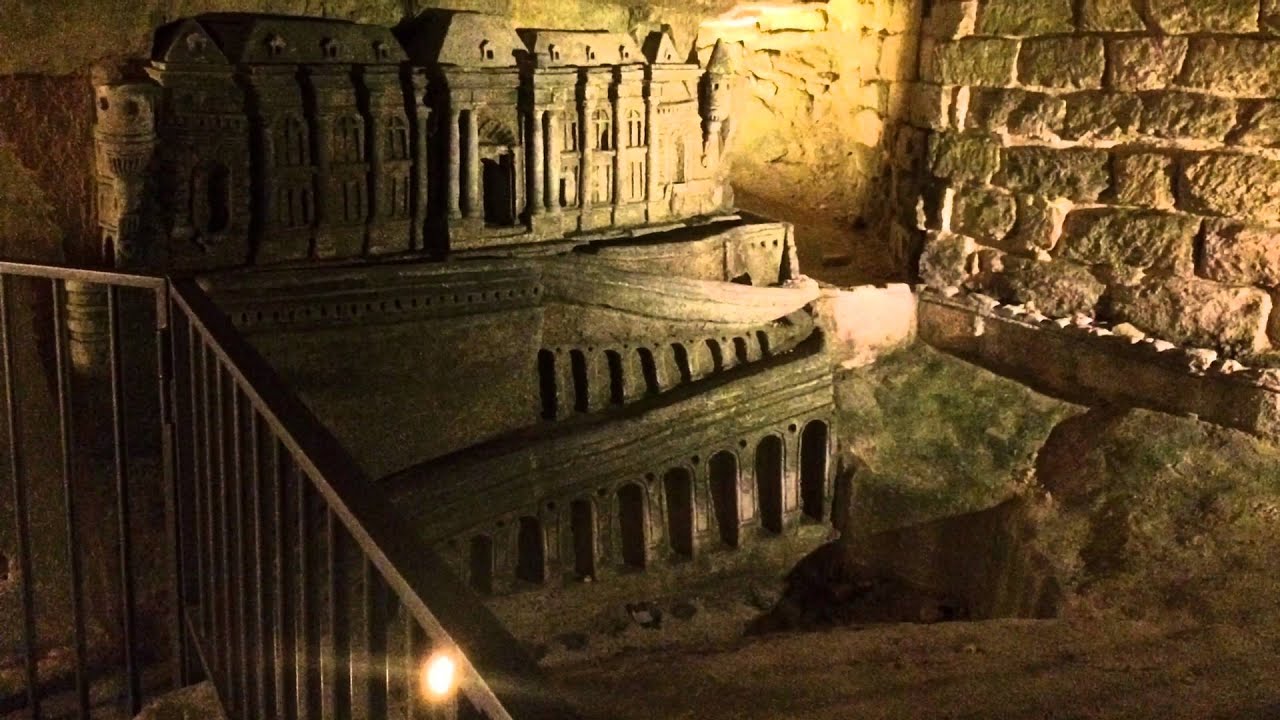 The Catacombs of Paris remains six million people in the ancient Mines ...