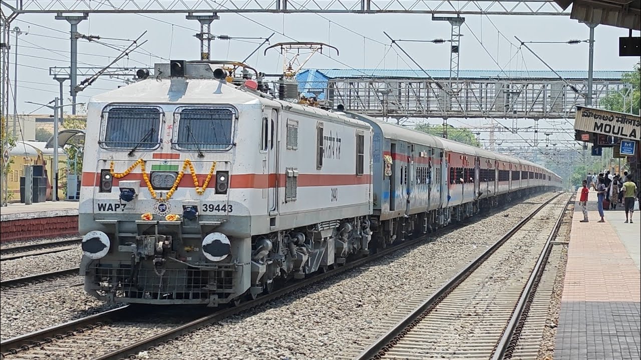 LHB FIRST RUN OF 17230 SABARI EXPRESS - YouTube