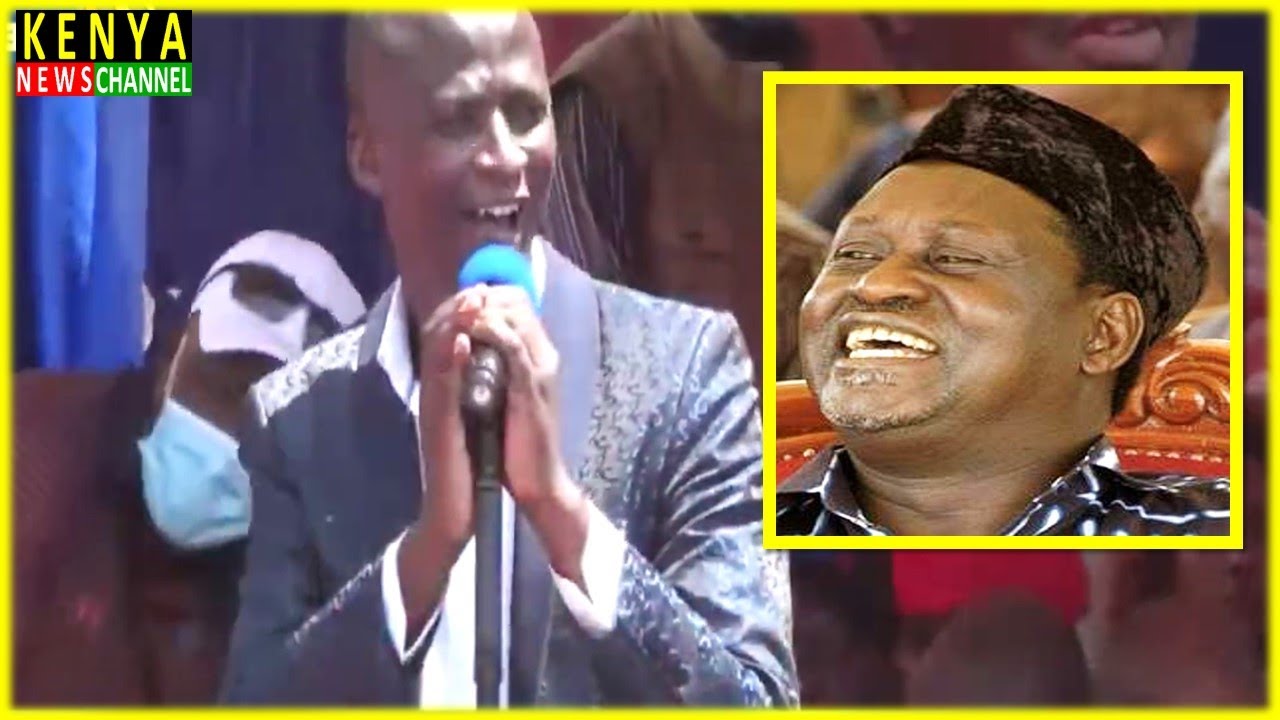 Raila laughs as Comedian Ole Matope mimics him in Murang'a 😂 - YouTube