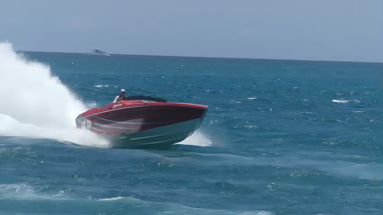 FAST BOATS!!!!!! AT HAULOVER INLET#boating - YouTube