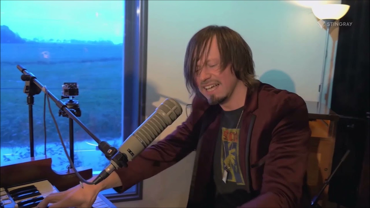 The Dutch Hammond Organ Player Rob Mostert Meets Lachy Doley 2016 - YouTube