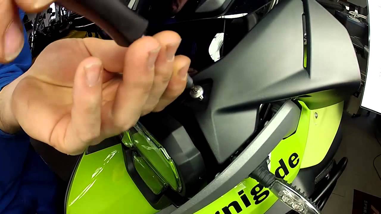 BMW R1200GS LC 2013- Kleines Cockpit-Windschild - YouTube