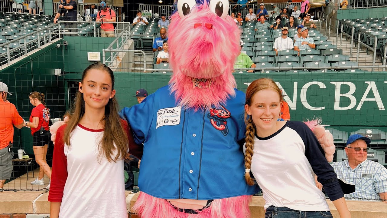 Star Spangled Banner - Violette Lani & Iris Andie - YouTube