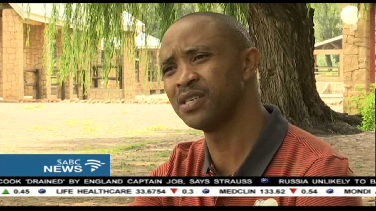 U20 Coach Thabo Senong aims to qualify for the World Cup - YouTube