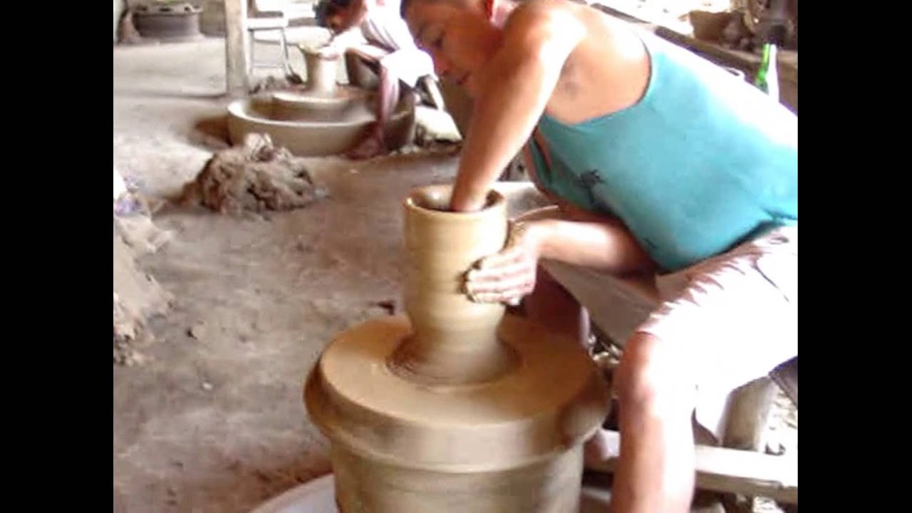Vigan Pottery Making - YouTube