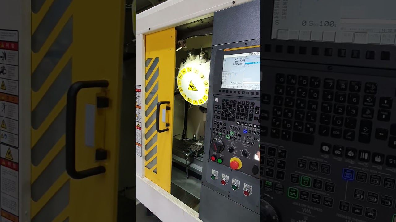 화낙 로보드릴 오토도어(FANUC ROBODRILL AUTO DOOR) - YouTube