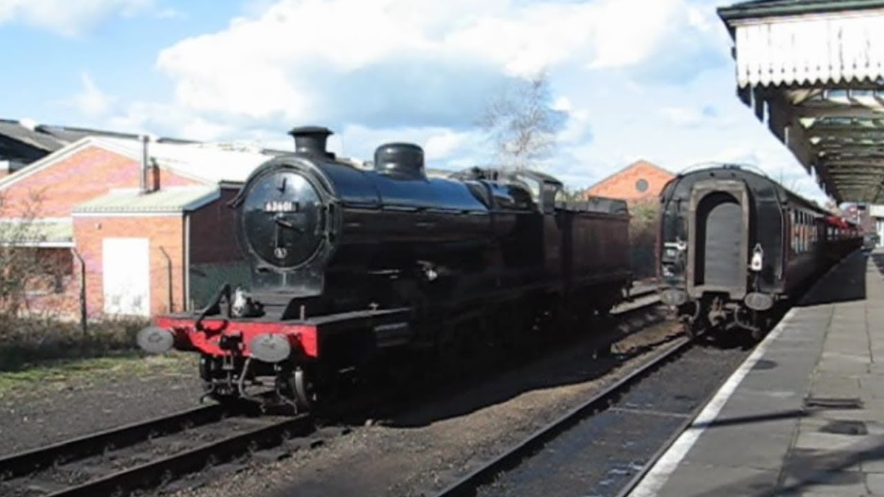 UK: Class 8K 2-8-0 steam locomotive 63601 in action on the Great ...