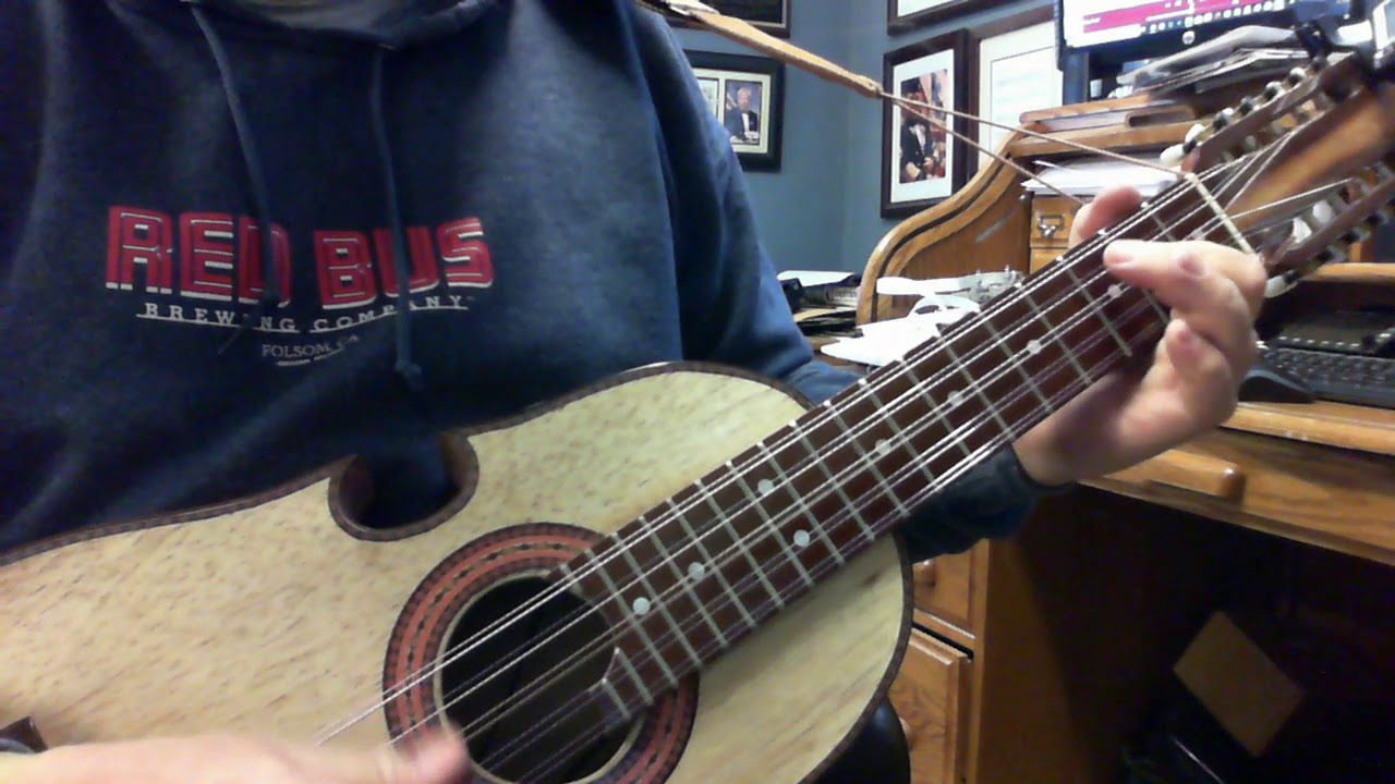 Short Puerto Rican cuatro tune - YouTube