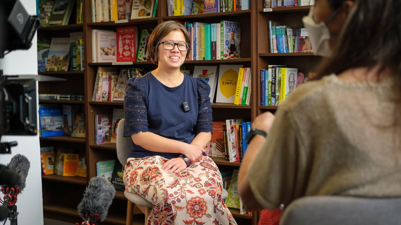 Day 26 Author 32 - Cynthia Timoti #30authors30days - YouTube